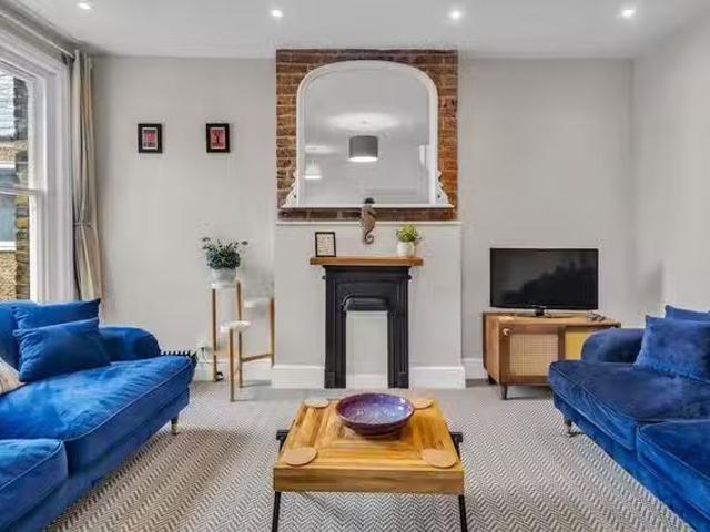 Deal! 2 BR Nelson Road
