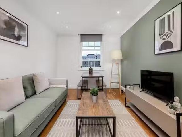 Deal! 2 BR Paul Street