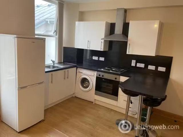 For Rent! 2 BR Property to rent in 10 Exchange Street, Dundee.
