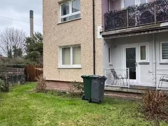 Charming 2 BR Property to rent in Telford Drive, Drylaw, Edinb.