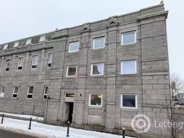Cheap 2 BR Property to rent in Union Grove Court, Union Grove.