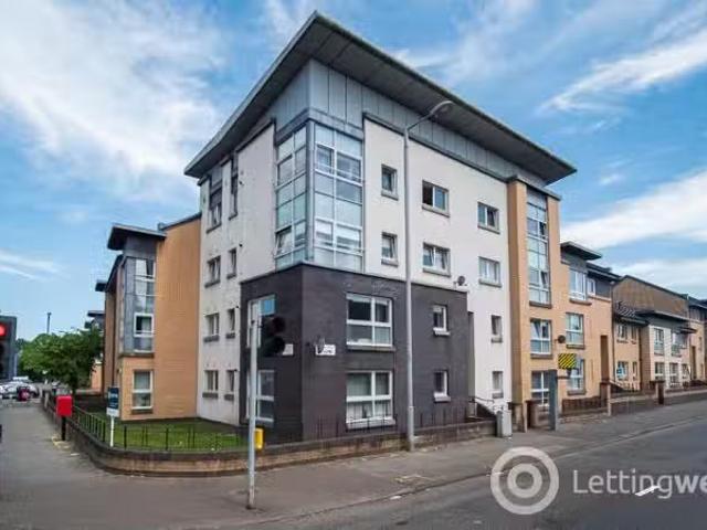 For Rent! 2 BR Property to rent in Waterside Place, Gorbals.