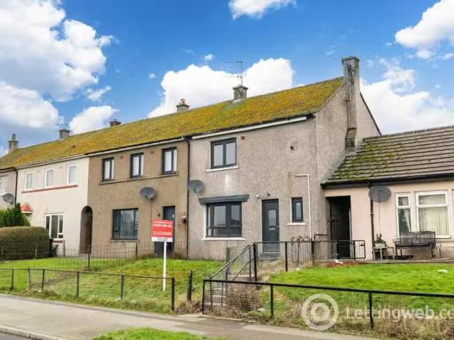 Cheap 2 BR Property to rent in Birkhall Parade, Aberdeen, AB16