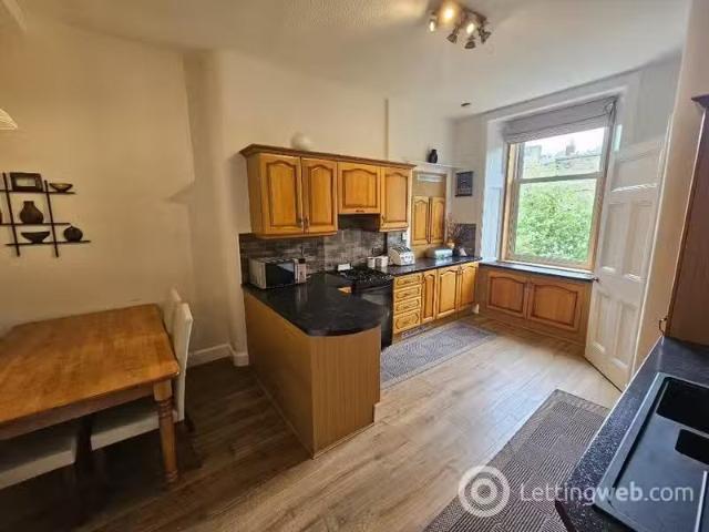 Just in! 2 BR Property to rent in Blackford Avenue, Blackford.