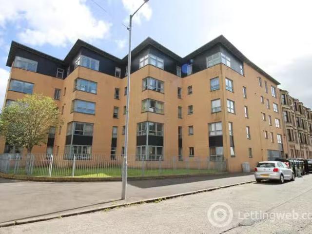 Cheap 2 BR Property to rent in Clynder Street, Ibrox, Glasgow.