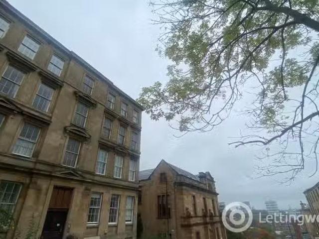 Just in! 2 BR Property to rent in Garnethill Street, Garnethil.
