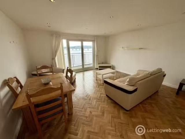 Rental! 2 BR Property to rent in Gourlay Yard, City Quay, Dundee