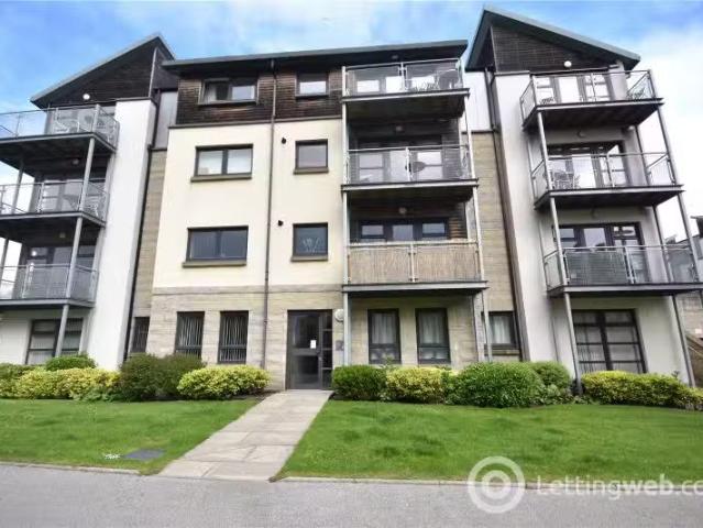 Rental! 2 BR Property to rent in Hammerman Drive, City Centre.
