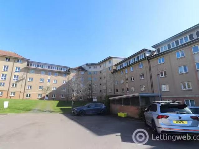 Just in! 2 BR Property to rent in Links Road, Aberdeen, AB24