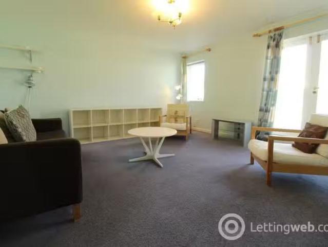 For Rent! 2 BR Property to rent in Linksfield Road, Aberdeen.