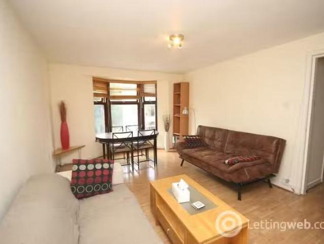Unique 2 BR Property to rent in Mc Donald Road, Edinburgh