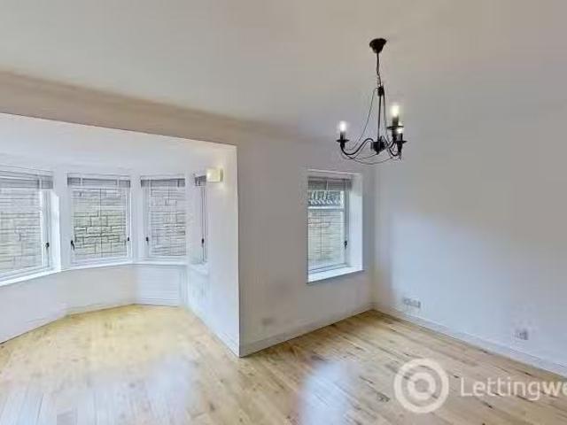 Charming 2 BR Property to rent in Mid Steil, Edinburgh, EH10