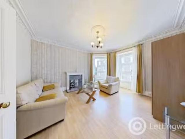 Deal! 2 BR Property to rent in Morgan Street, Stobswell, Dunde.