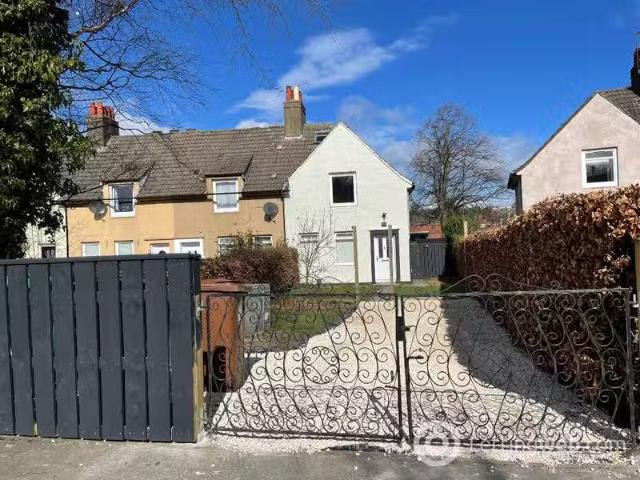 Unique 2 BR Property to rent in Parkside Street,, Rosyth, KY1.