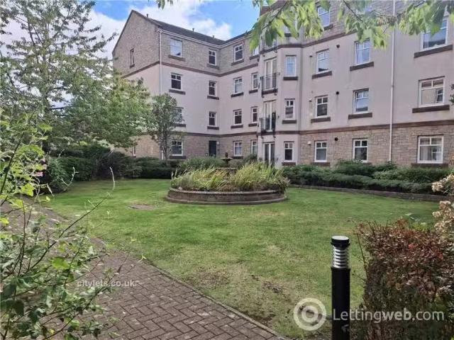 Rental! 2 BR Property to rent in Sinclair Place, Shandon, Edin.