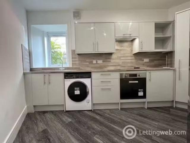 Unique 2 BR Property to rent in Strathmore Street, Perth