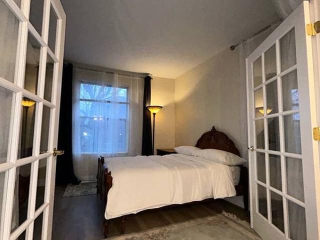 Cozy 2 Private Bed 1 Shared Bathroom Condo