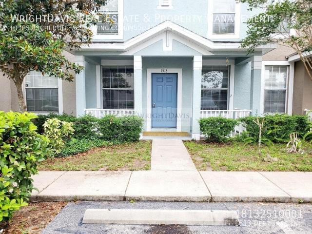 Cozy 3/2.5 Lakewood Ridge Townhome