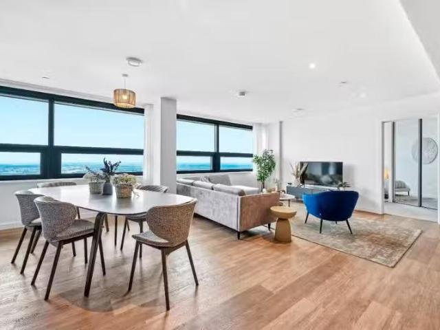 Cozy 3 BA 3 bedroom apartment for rent in The Octagon 1 Grea.