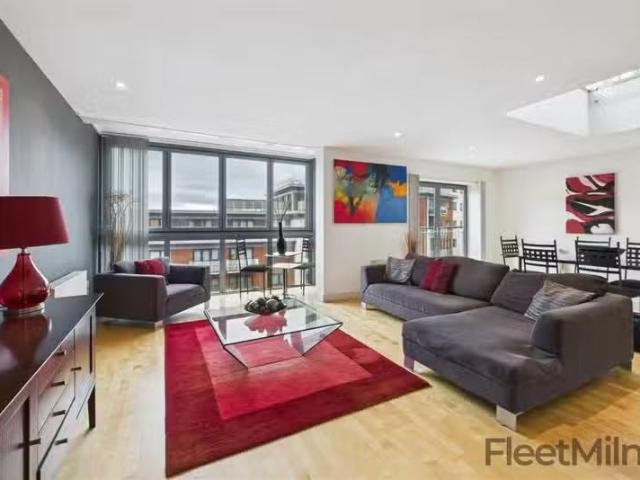 New 3 BA 2 bedroom duplex for rent in King Edwards Wharf, Shee.