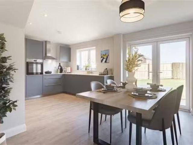 For Rent! 3 BA 4 bedroom detached house for rent in Casa at We.