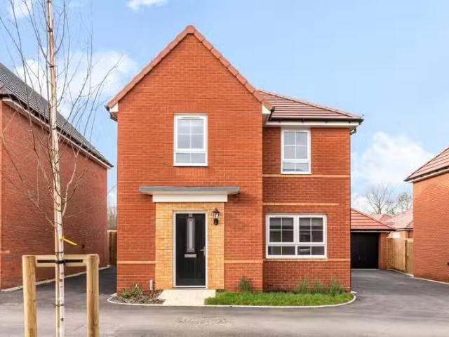 Cozy 3 BA 4 bedroom detached house for rent in Great Dunmow Gr.