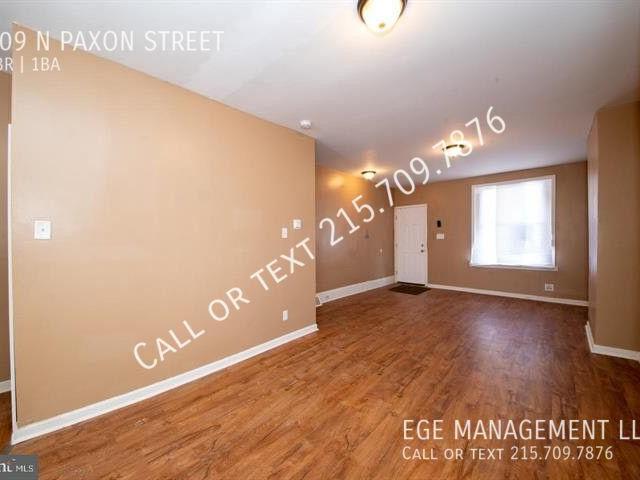 Cozy 3 bed 1 bath in Mill Creek with backyard!