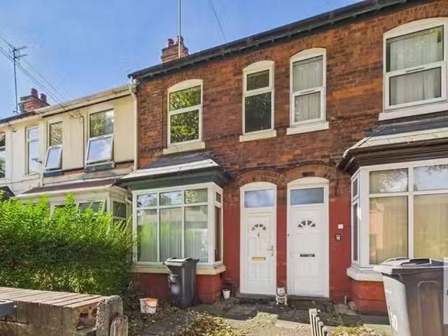 Unique 3 bedroom terraced house for rent in Alleyne Road, Erdi.