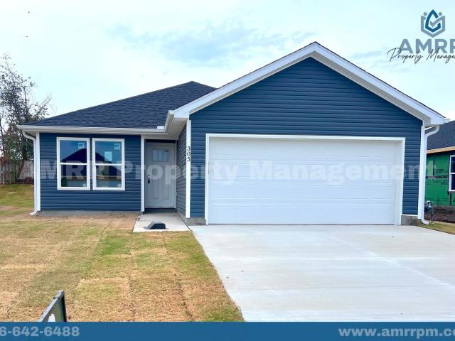 Cozy 3 Bedroom Home – Perfect for Modern Living! HALF OFF FIRST MONTH'S RENT W/ 18 MONTH LEASAE!