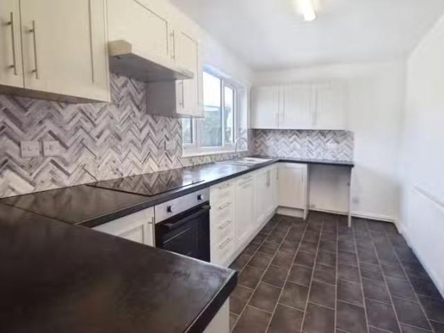 Just in! 3 bedroom semi detached house for rent in Greenwood A.