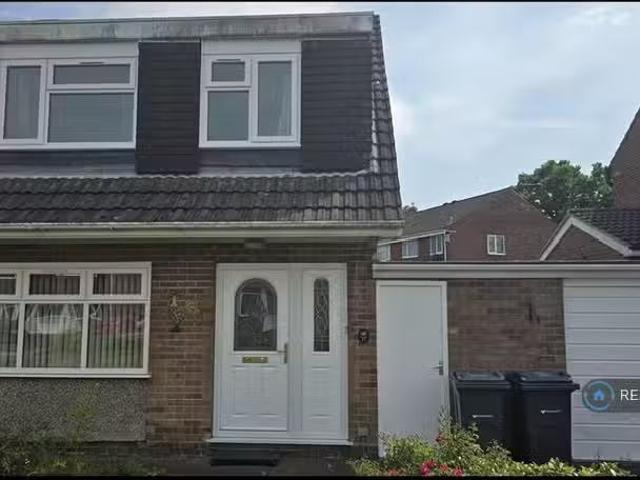 New 3 bedroom semi detached house for rent in Regency Gardens.