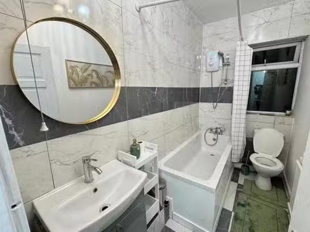 Unique 3 BR City Road