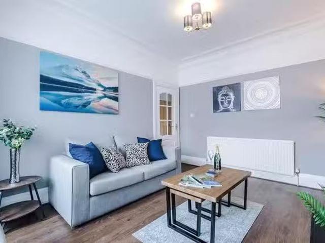 Just in! 3 BR Hayfield Road