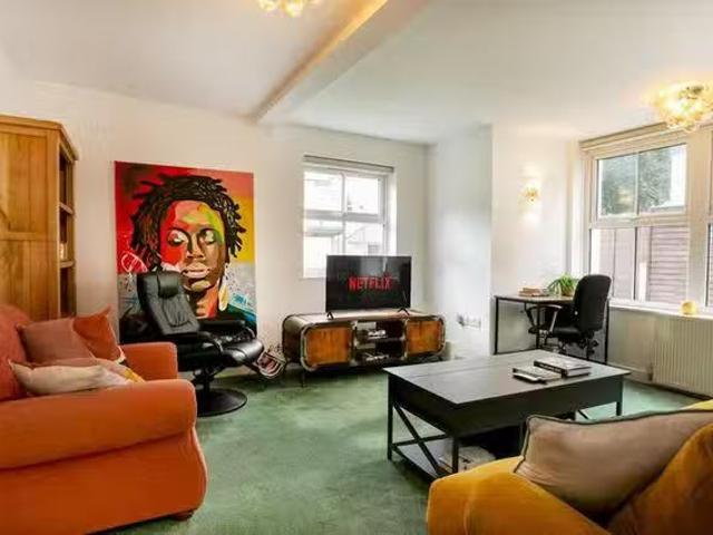 Deal! 3 BR Mapperley Road