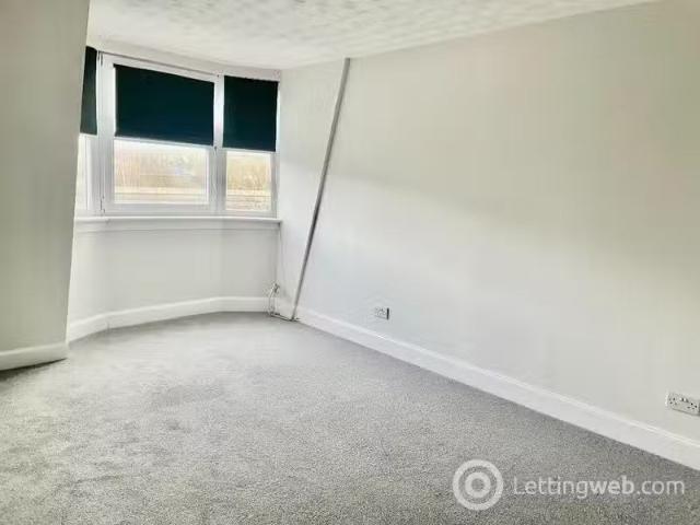 Rental! 3 BR Property to rent in 1C Bank Street, Aberdeen, AB1.