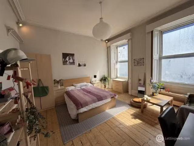 Cheap 3 BR Property to rent in 262 1f1 Morrison Street
