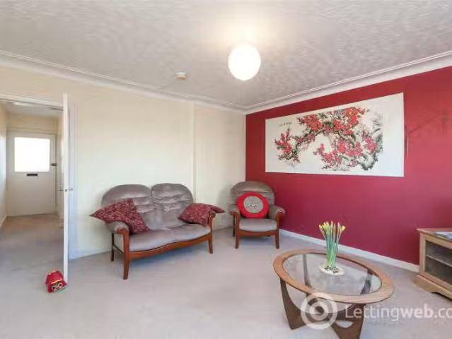 Deal! 3 BR Property to rent in TRINITY COURT, EDINBURGH, EH5