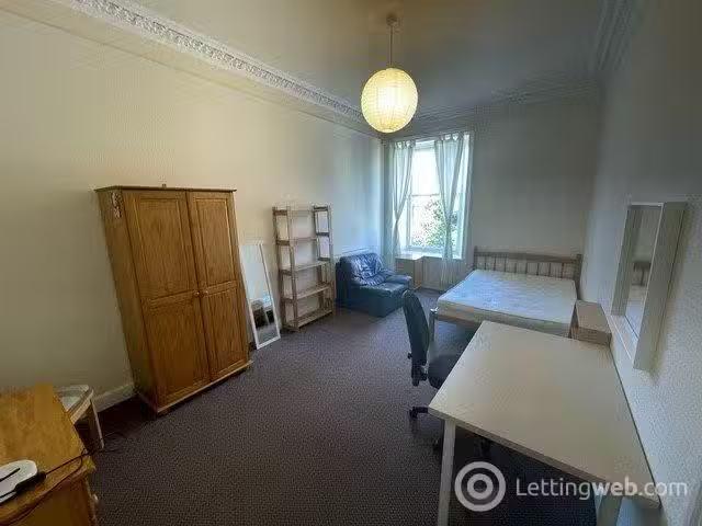 New 3 BR Property to rent in Warrender Park Road, Edinburgh, M.