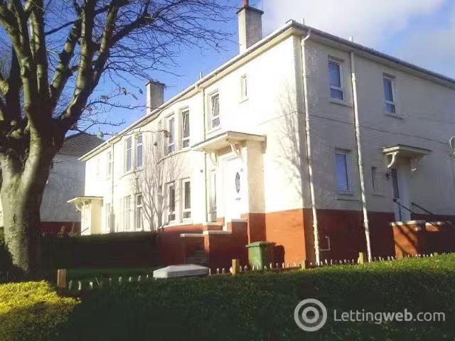 Charming 3 BR Property to rent in Harefield Drive