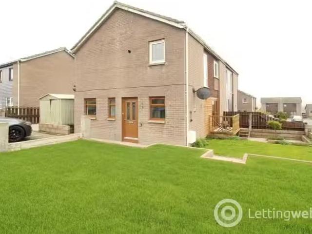 Cozy 3 BR Property to rent in Park Place, Hatton, Aberdeenshir.