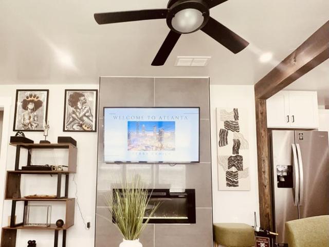 Cozy 3BRBA Home – Renovated, Modern, Quiet, Near T