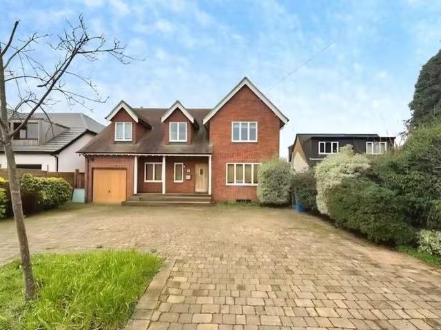 Cheap 4 BA 4 bedroom Detached House to rent, Fairfield Approac.