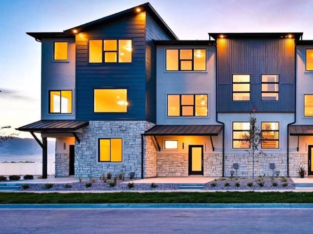 Cozy 4 Bedroom Townhouse Room in American Fork_Av
