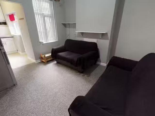 Unique 4 bedroom house for rent in 50 Dale Road, Selly Oak, B2.