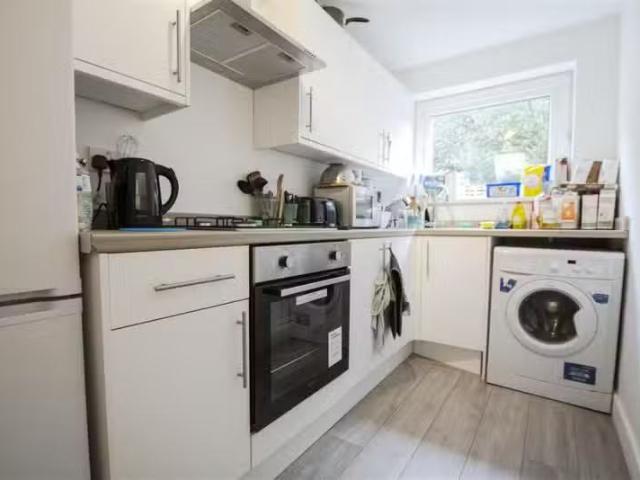 Cozy 4 bedroom house for rent in Dale Road, Birmingham, West M.
