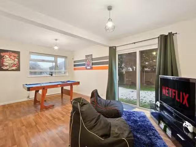 Just in! 4 BR Kinsale Road