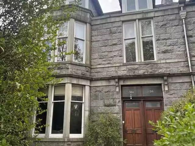 Deal! 4 BR Property to rent in 56a Forest Road, Aberdeen AB15.