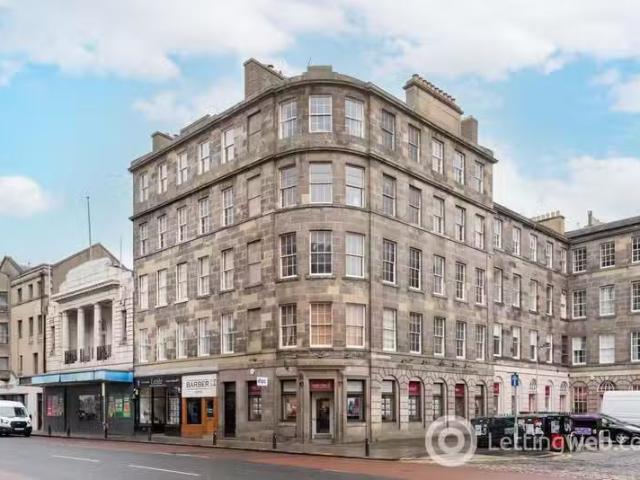 Cozy 4 BR Property to rent in Clerk Street, Edinburgh, Midloth.