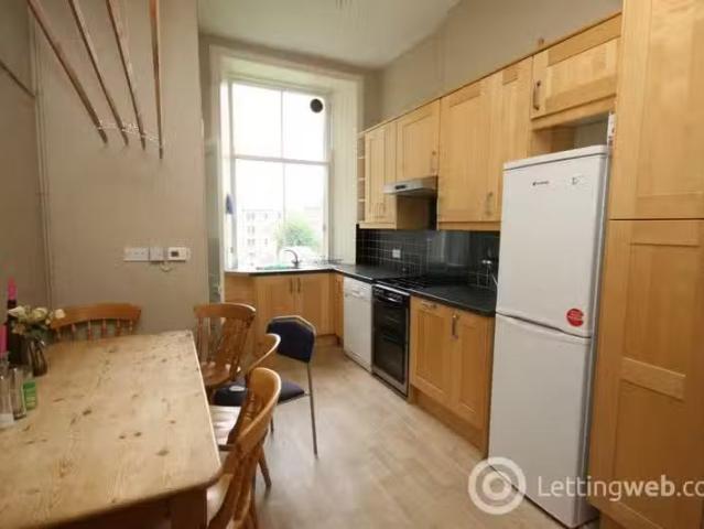 Unique 5 BR Property to rent in Strathearn Road, Marchmont, Ed.