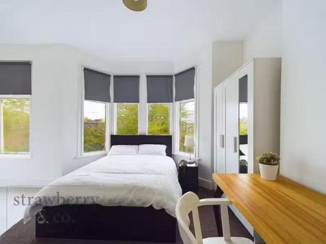 Unique 6 BA 6 bedroom house of multiple occupation for rent in.